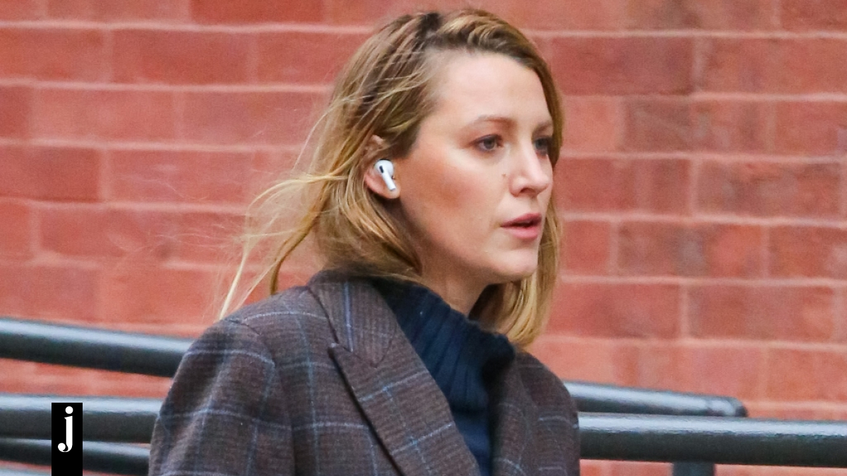 Denim τσάντα: Η τάση που μας γυρίζει πίσω στο 2000 | Jenny.gr